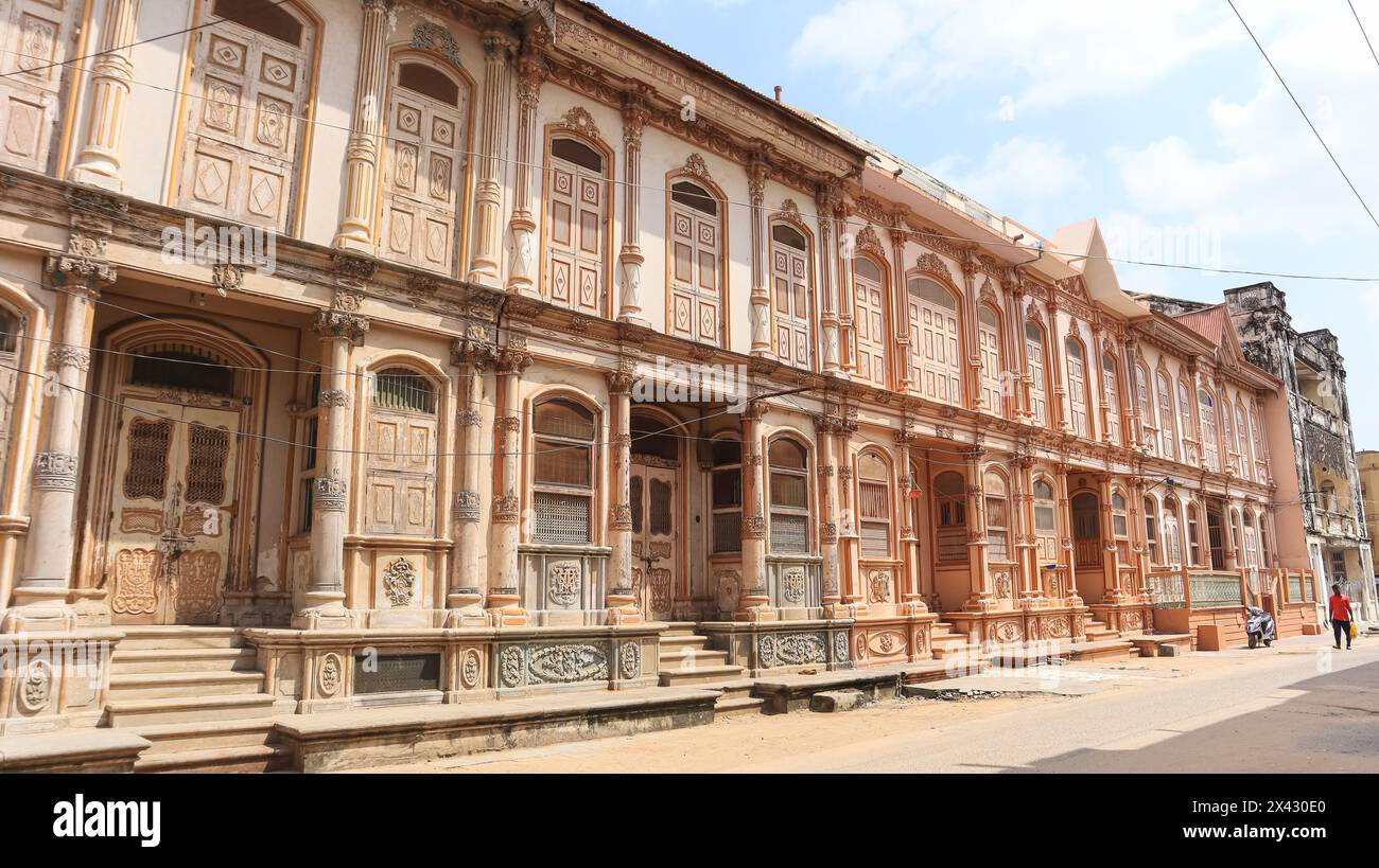 Facade of Old Haveli of Sidhpur, Traditional Mansions, Sidhpur, Gujarat ...