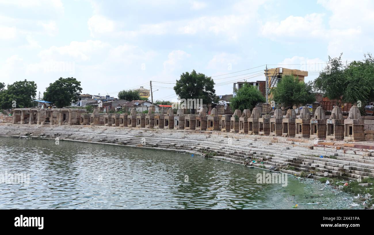 Beautiful Architecture of Ancient Hindu Temples, 365 Templea Around the ...