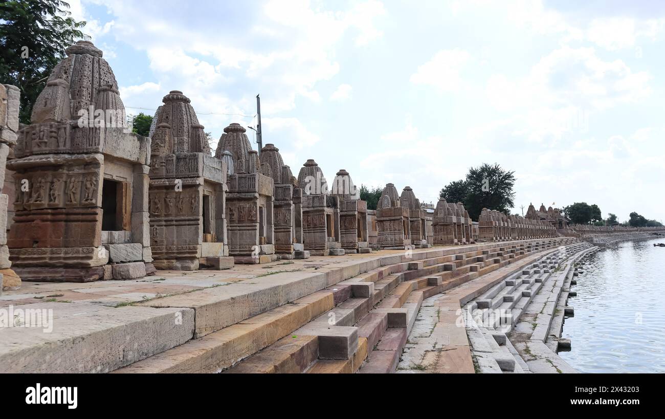 Beautiful Architecture of Ancient Hindu Temples, 365 Templea Around the ...