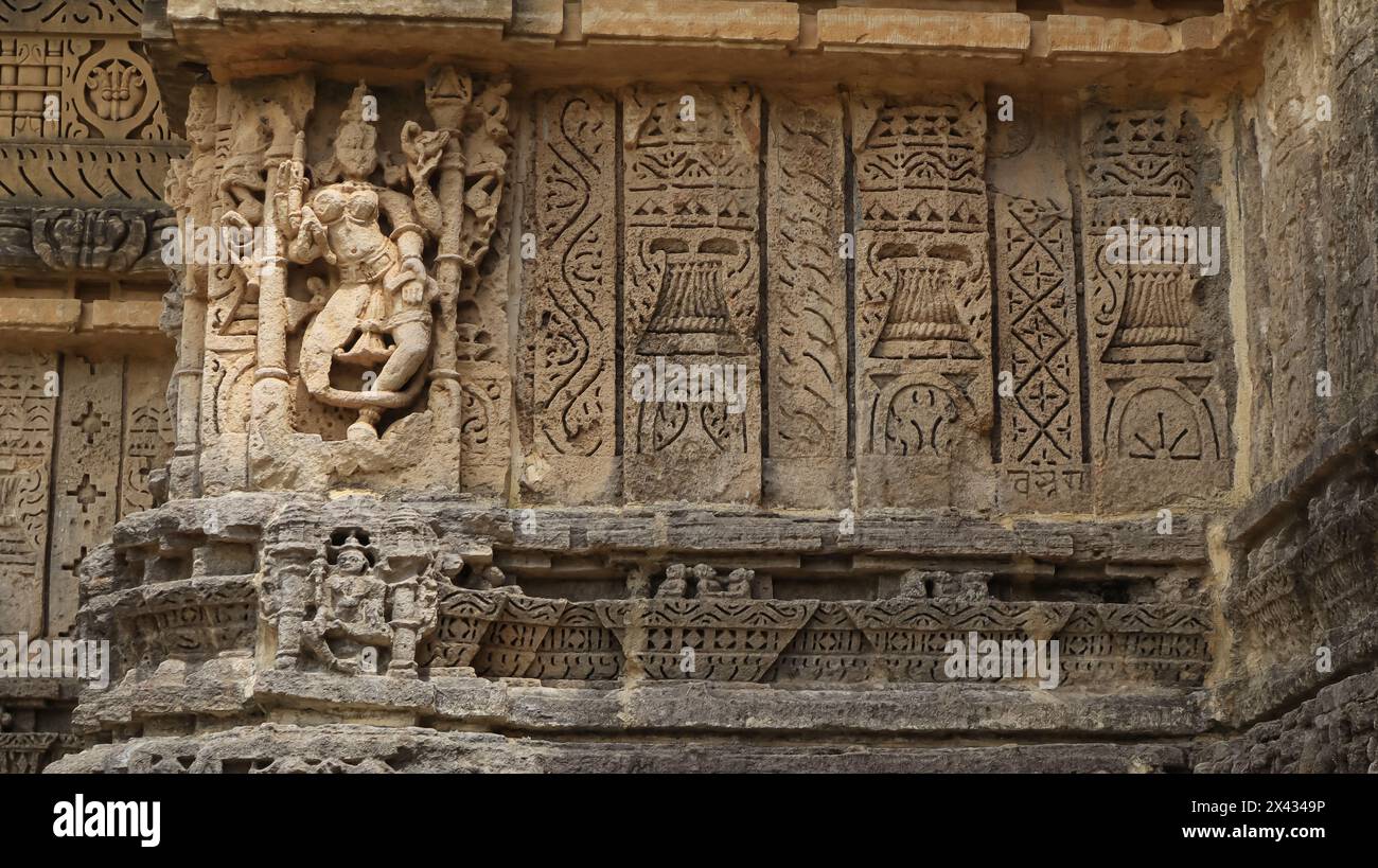 Beautiful Carvings on the Navlakha Temple, Also Known As Sun Temple ...