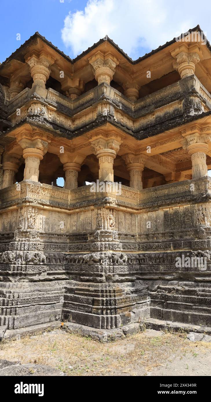Beautiful Carvings on the Navlakha Temple, Also Known As Sun Temple ...
