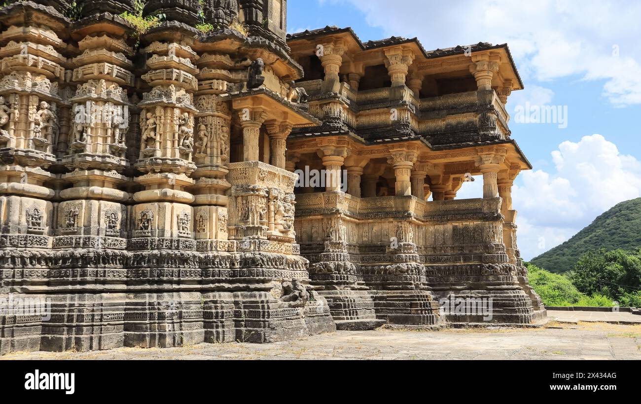 Beautiful Carvings on the Navlakha Temple, Also Known As Sun Temple ...