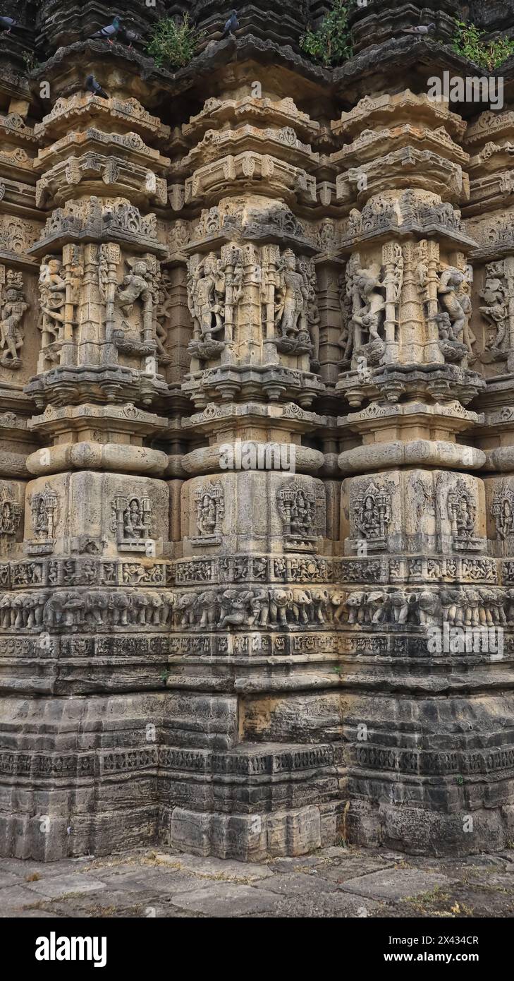 Beautiful Carvings on the Navlakha Temple, Also Known As Sun Temple ...