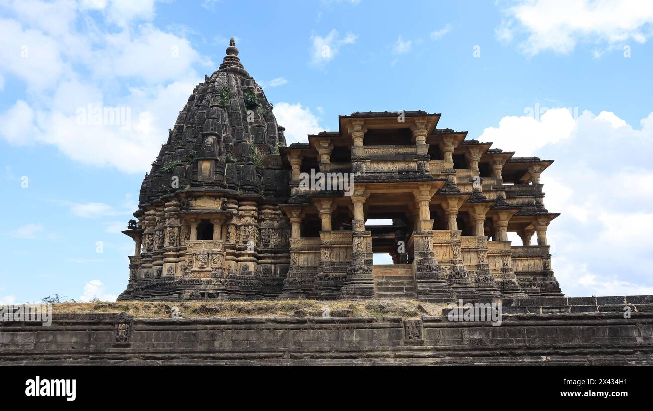Beautiful Exterior of Navlakha Temple, Also Known As Sun Temple, 12th ...