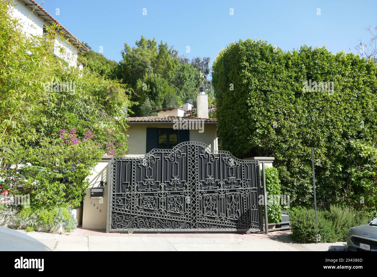 Los Angeles, California, USA 29th April 2024 Actor Alan Hale and Singer ...