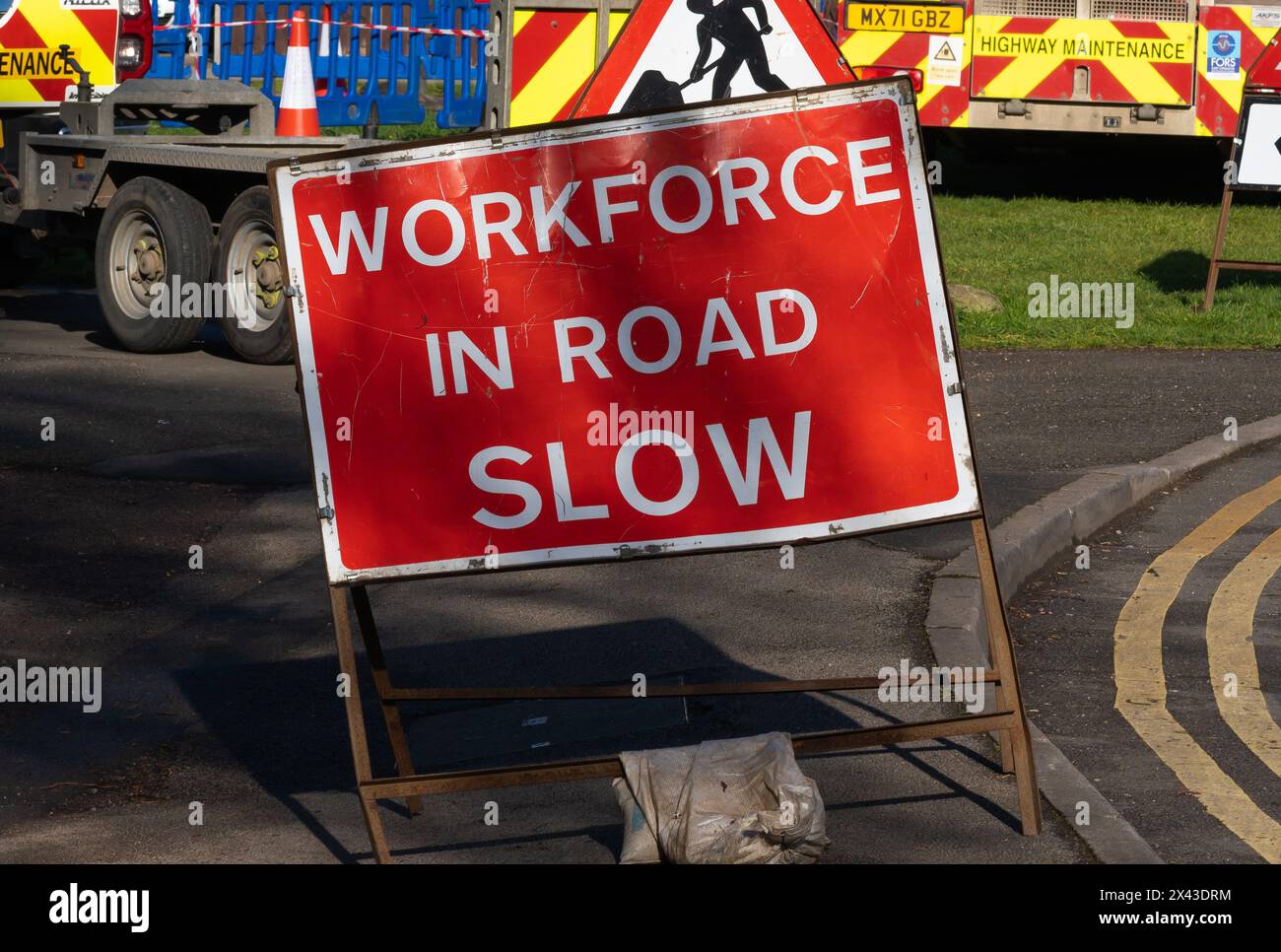 Road works, skid risk, re-surfacing, carriageway, stone chippings, grit ...