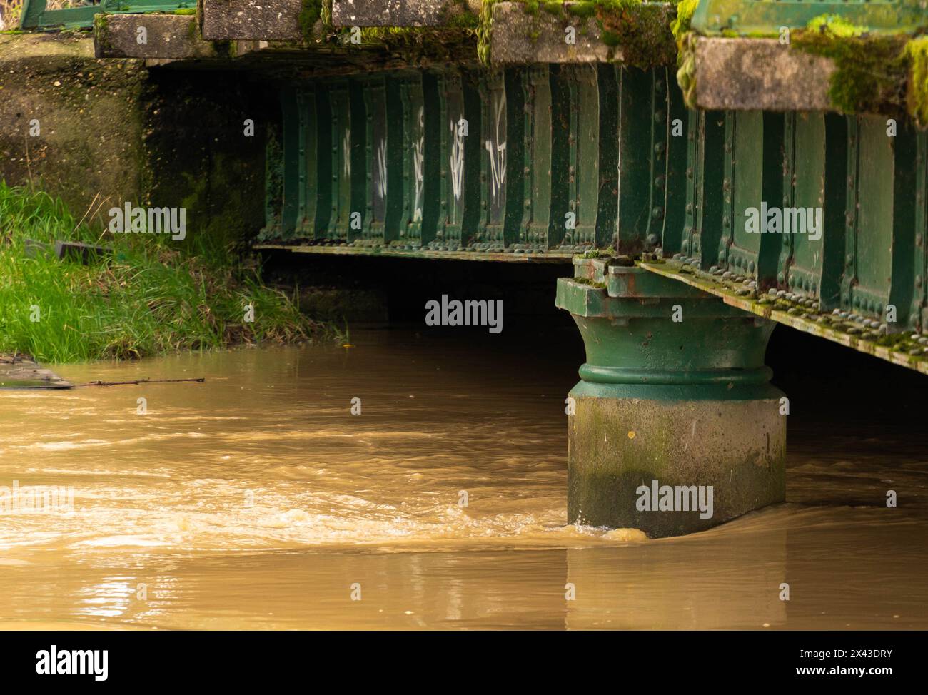 River Witham, bridge, Boultham Park, link Russell Street, Newark Road ...
