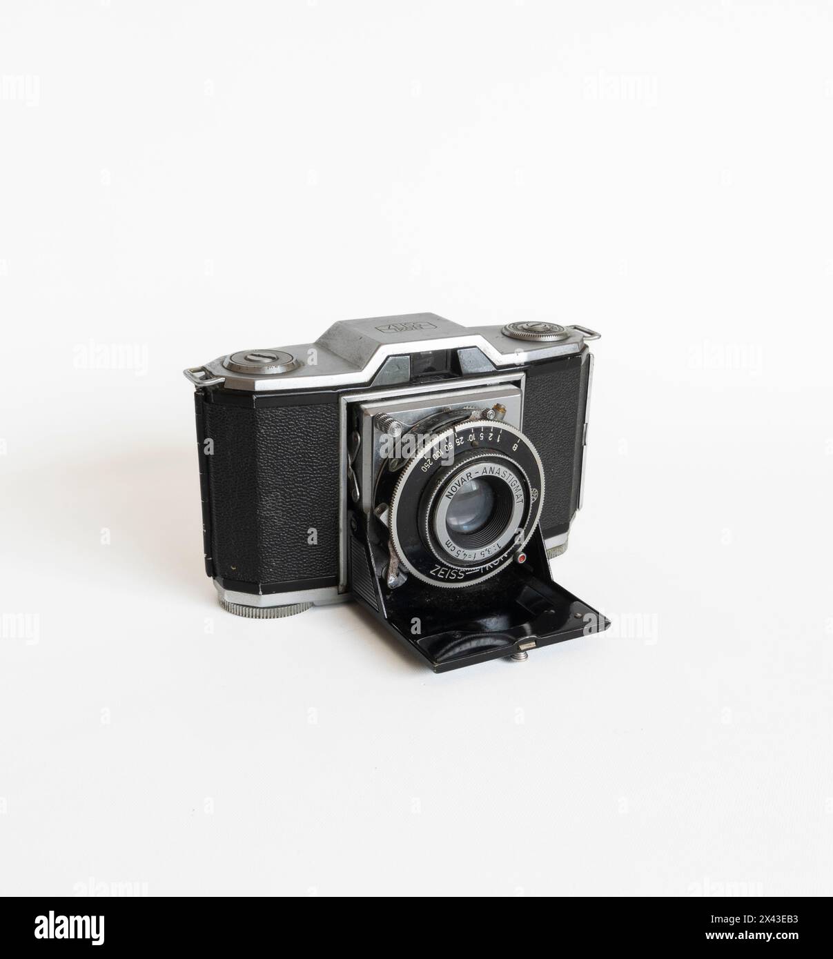 Gauthier shutter hi-res stock photography and images - Alamy