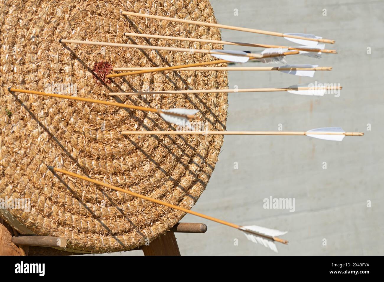 Straw Archery Target With Arrows Stock Photo - Alamy Straw Archery Target With Arrows Stock Photo - Alamy