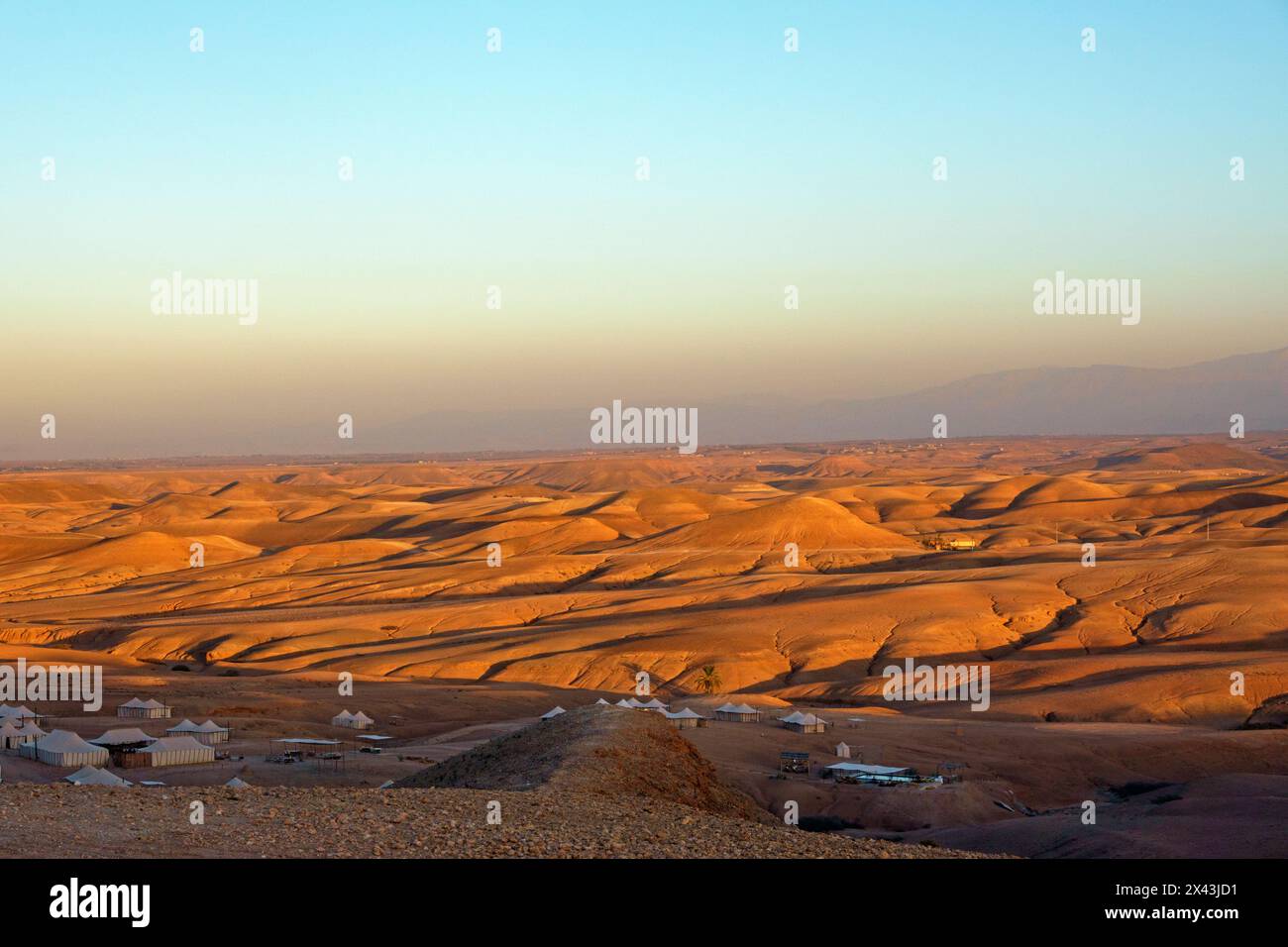 Sunset in the Agafay Desert just outside Marrakech town in Morocco ...