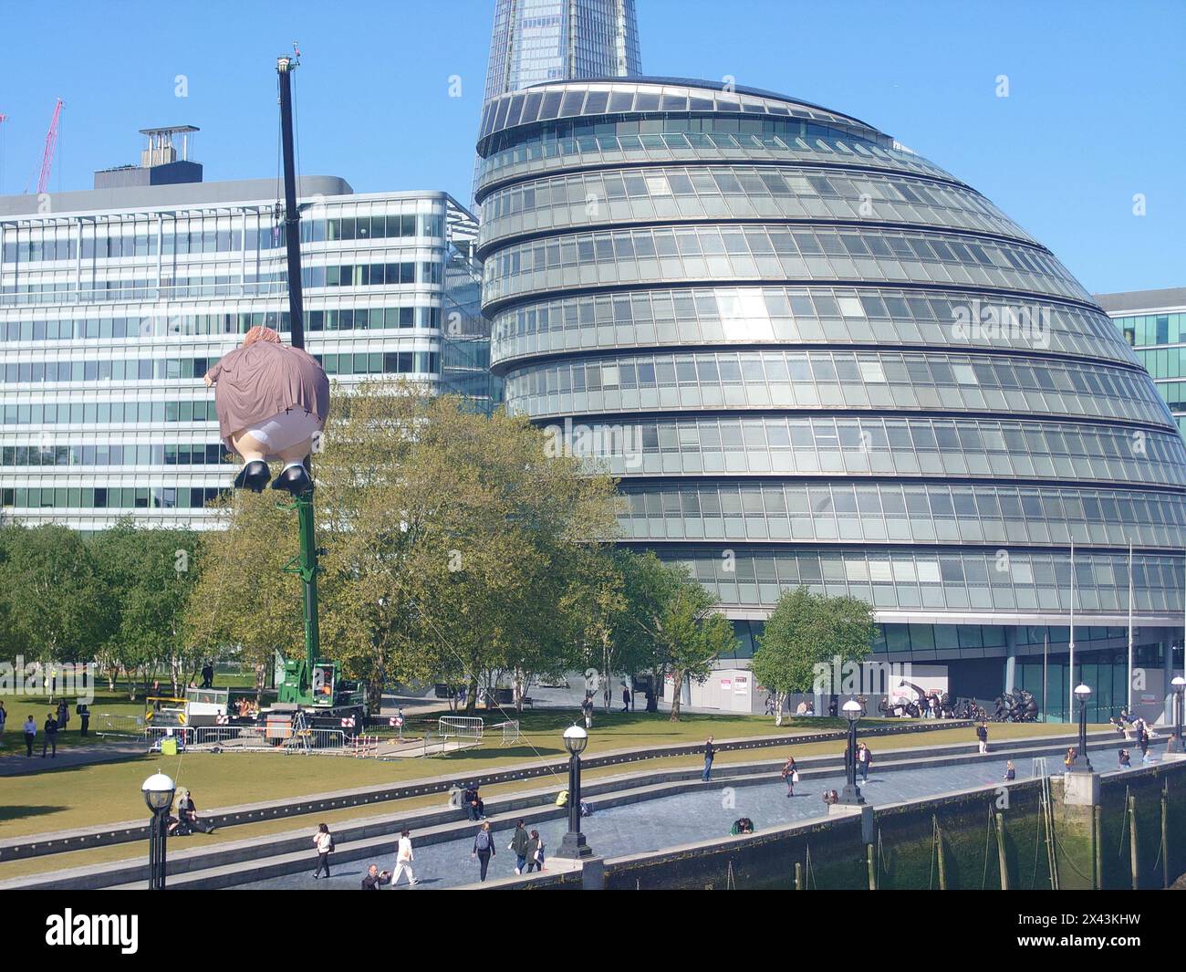 London, UK. 30 April 2024 A huge inflatable model of Aunt Marge from ...