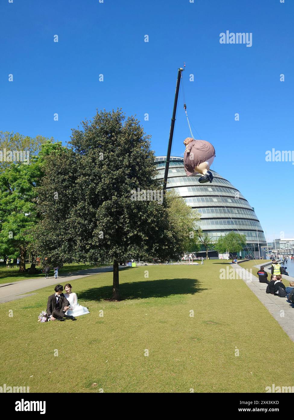 London, UK. 30 April 2024 A huge inflatable model of Aunt Marge from ...