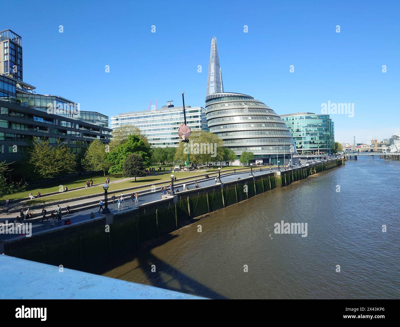 London, UK. 30 April 2024 A huge inflatable model of Aunt Marge from ...