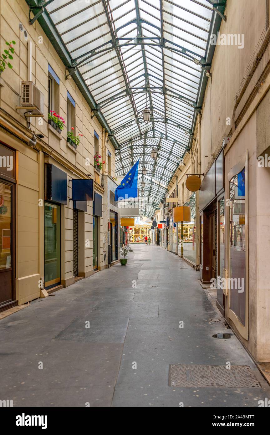 Shopping passage hi-res stock photography and images - Alamy