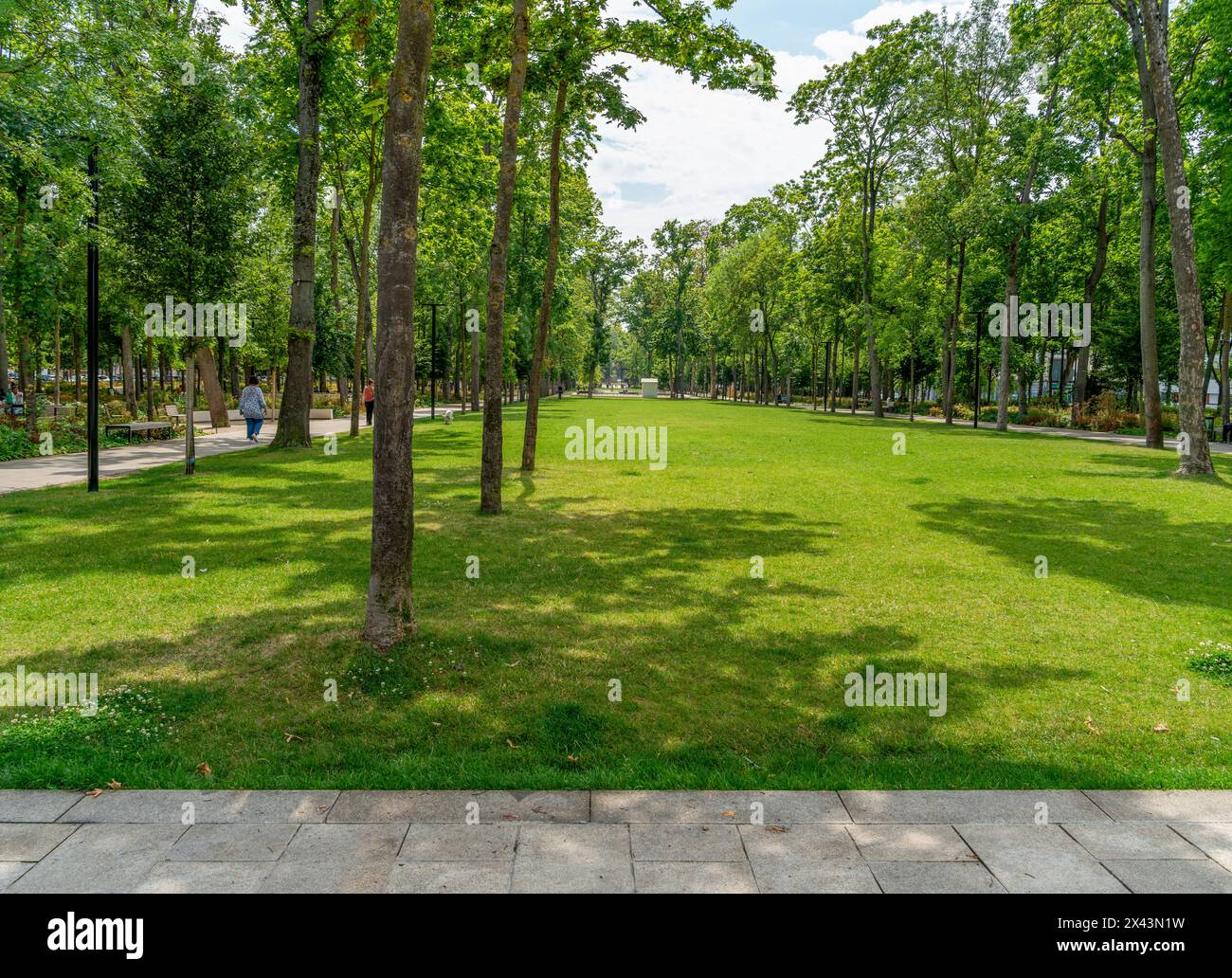 Sunny park scenery in Reims, the most populous city in the French ...