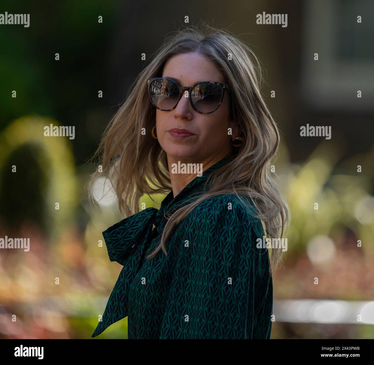 Laura trott mp hi-res stock photography and images - Alamy