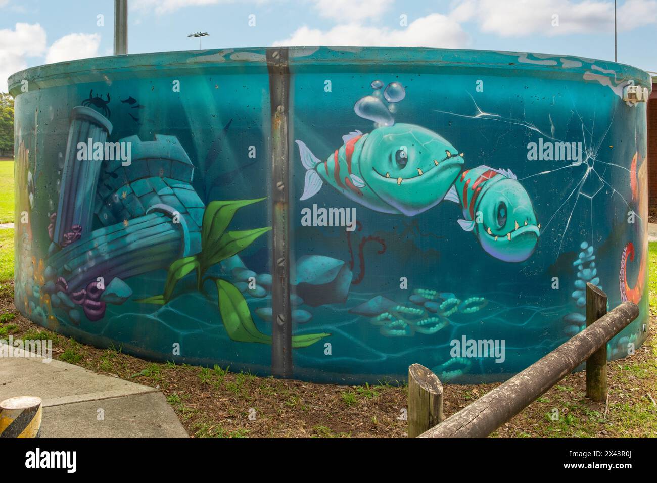 Water Tank Art by Scott Nagy and Krimsone, Woolooware, NSW, Australia ...