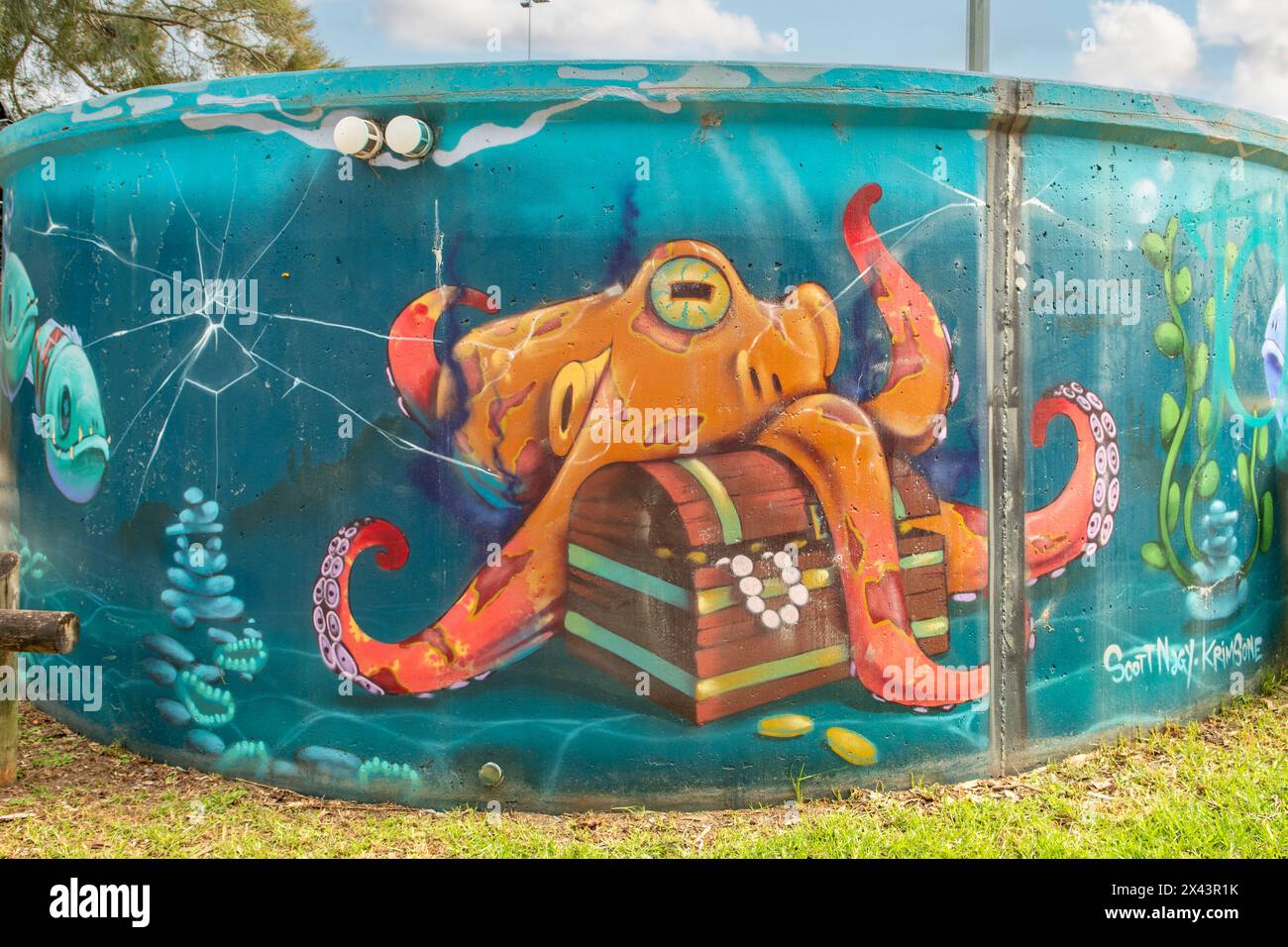 Water Tank Art by Scott Nagy and Krimsone, Woolooware, NSW, Australia ...