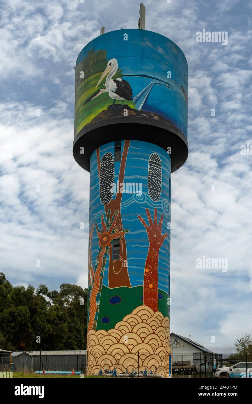Gunaikurnai Water Tower Art by Heesco, Yarram, Victoria, Australia ...