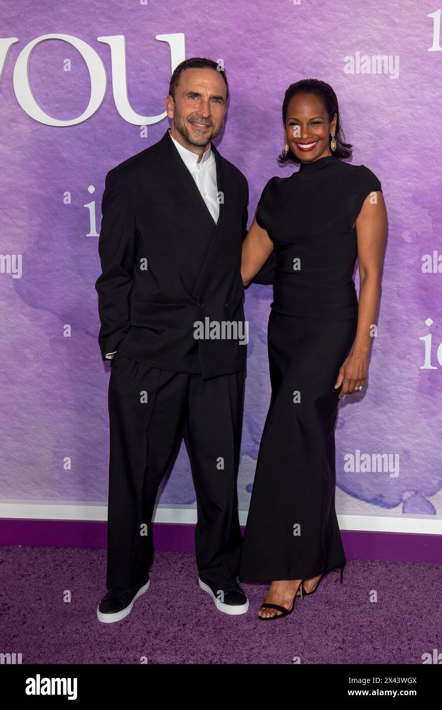 Robinne lee eric hayes hi-res stock photography and images - Alamy
