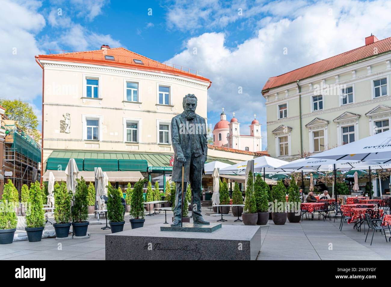 Statue of Dr. Jono Basanavičiaus, Vilnius, Lithuania Stock Photo - Alamy