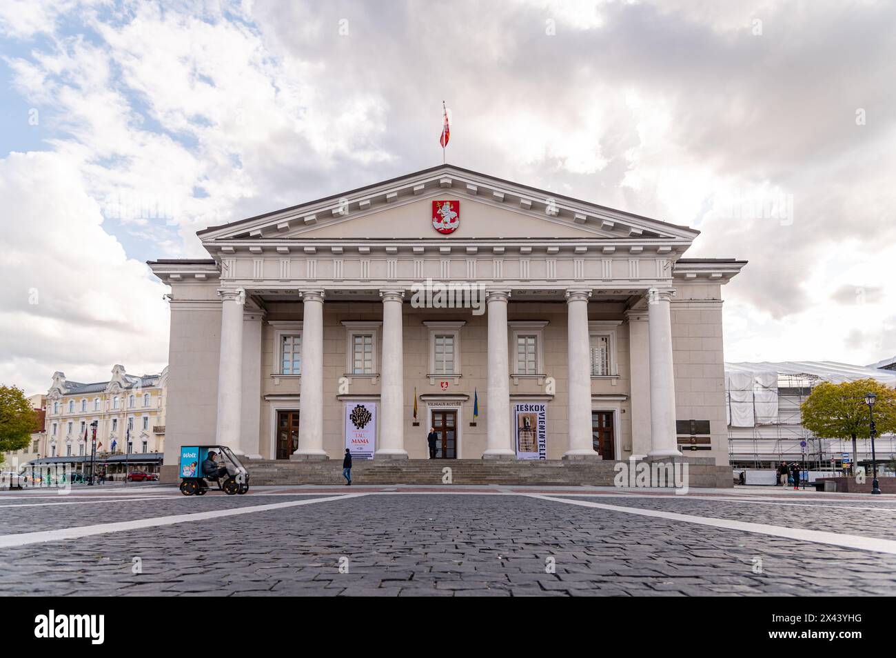 Town hall square vilnius hi-res stock photography and images - Alamy