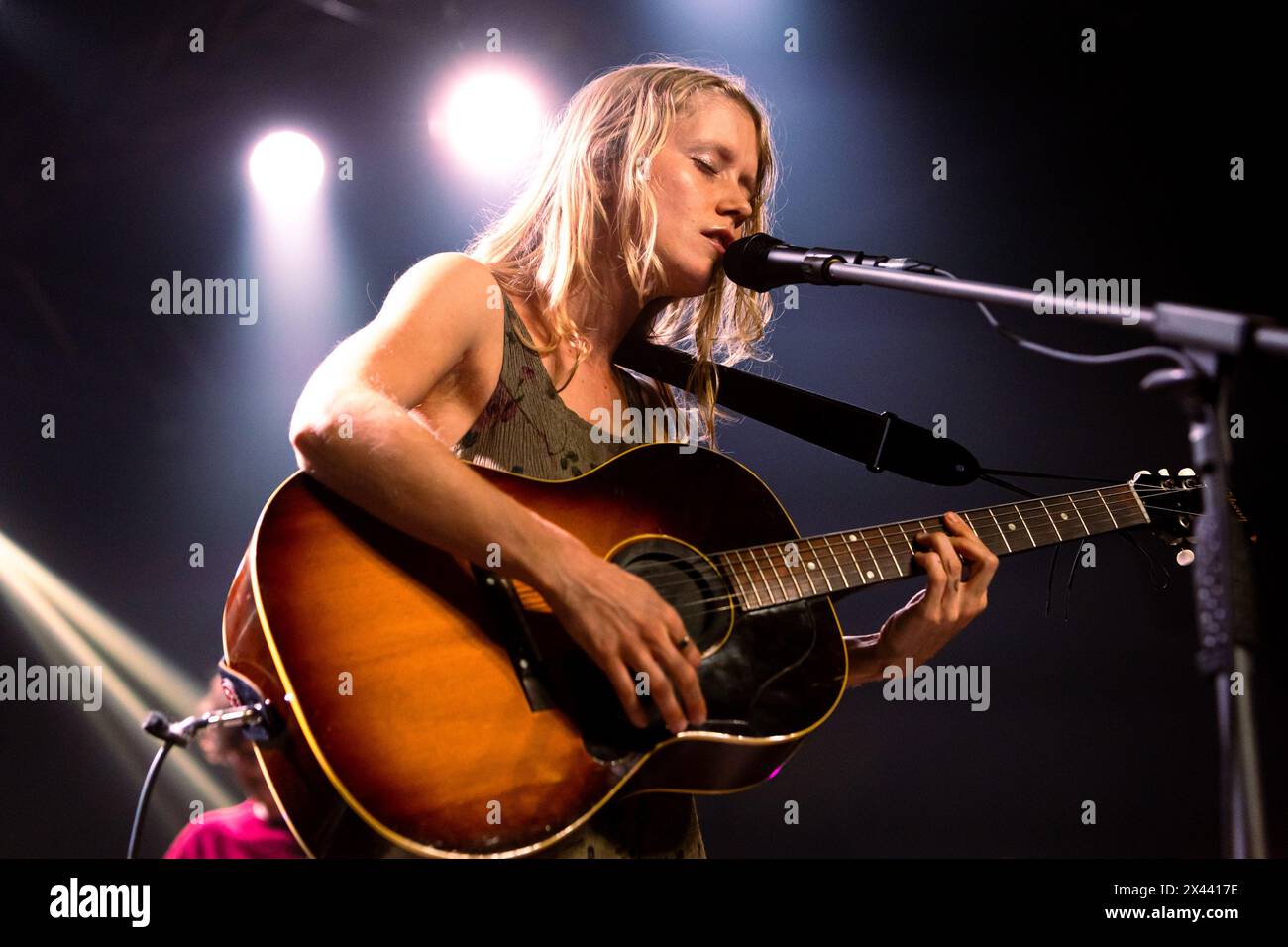 Alice phoebe lou singer hi-res stock photography and images - Alamy