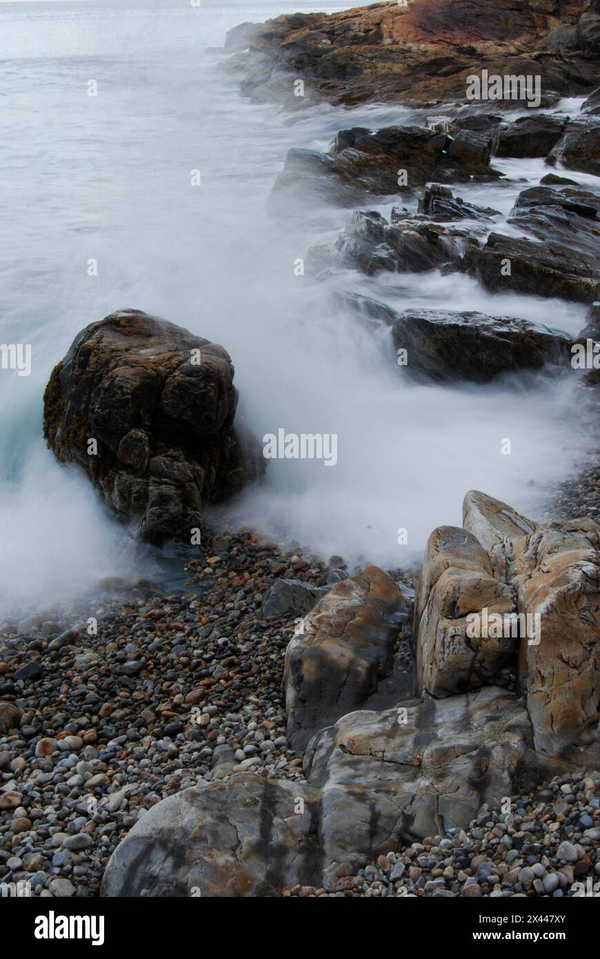 Slow motion water waves on hi-res stock photography and images - Alamy