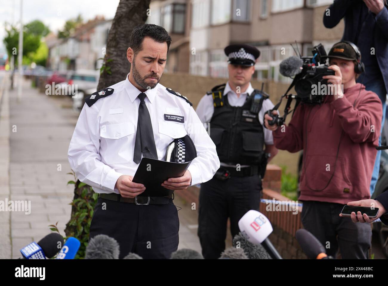 Man in londone hi-res stock photography and images - Alamy