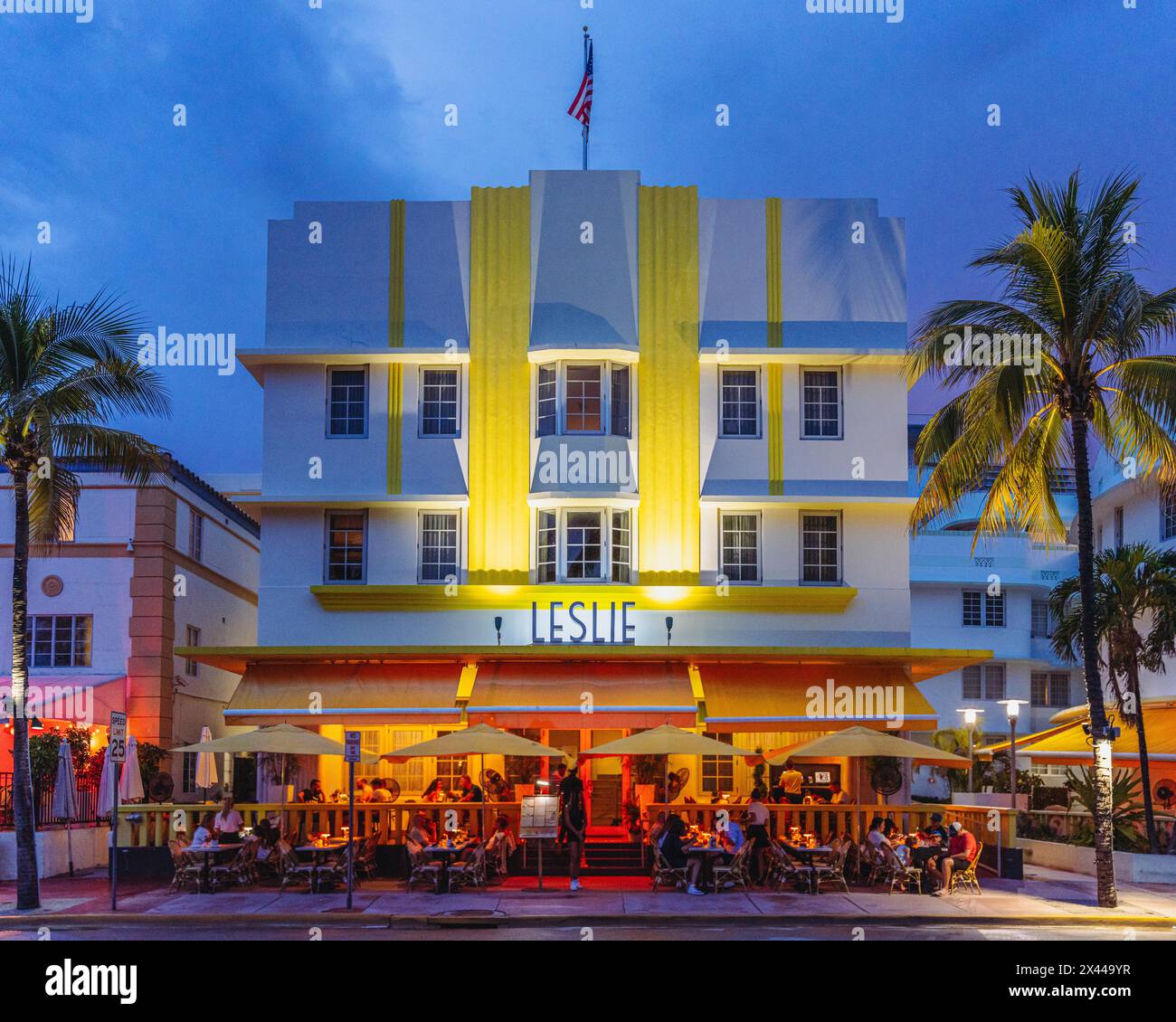Leslie hotel ocean drive miami hi-res stock photography and images - Alamy