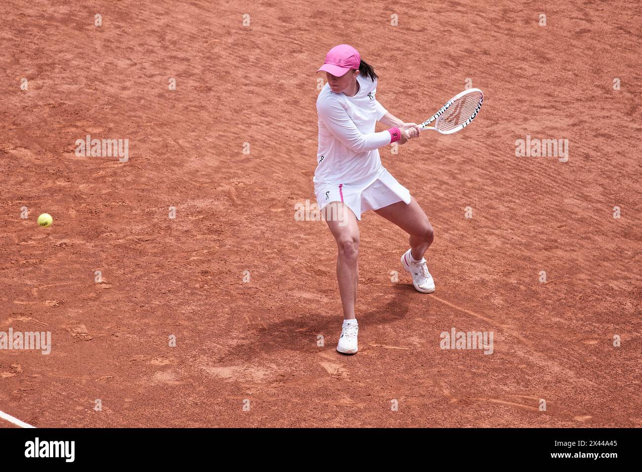 Iga swiatek pol v beatriz haddad maia bra hi-res stock photography and ...