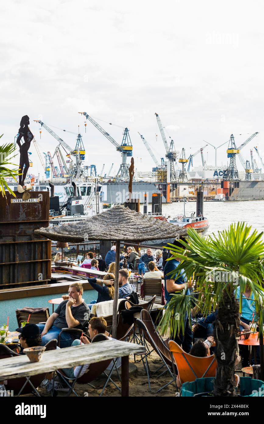 Beach Club Strand Pauli, at the jetties in Oat harbour, Hamburg ...