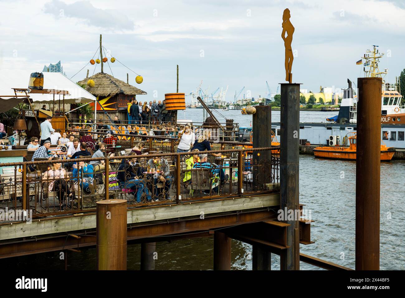 Beach Club Strand Pauli, at the jetties in Oat harbour, Hamburg ...