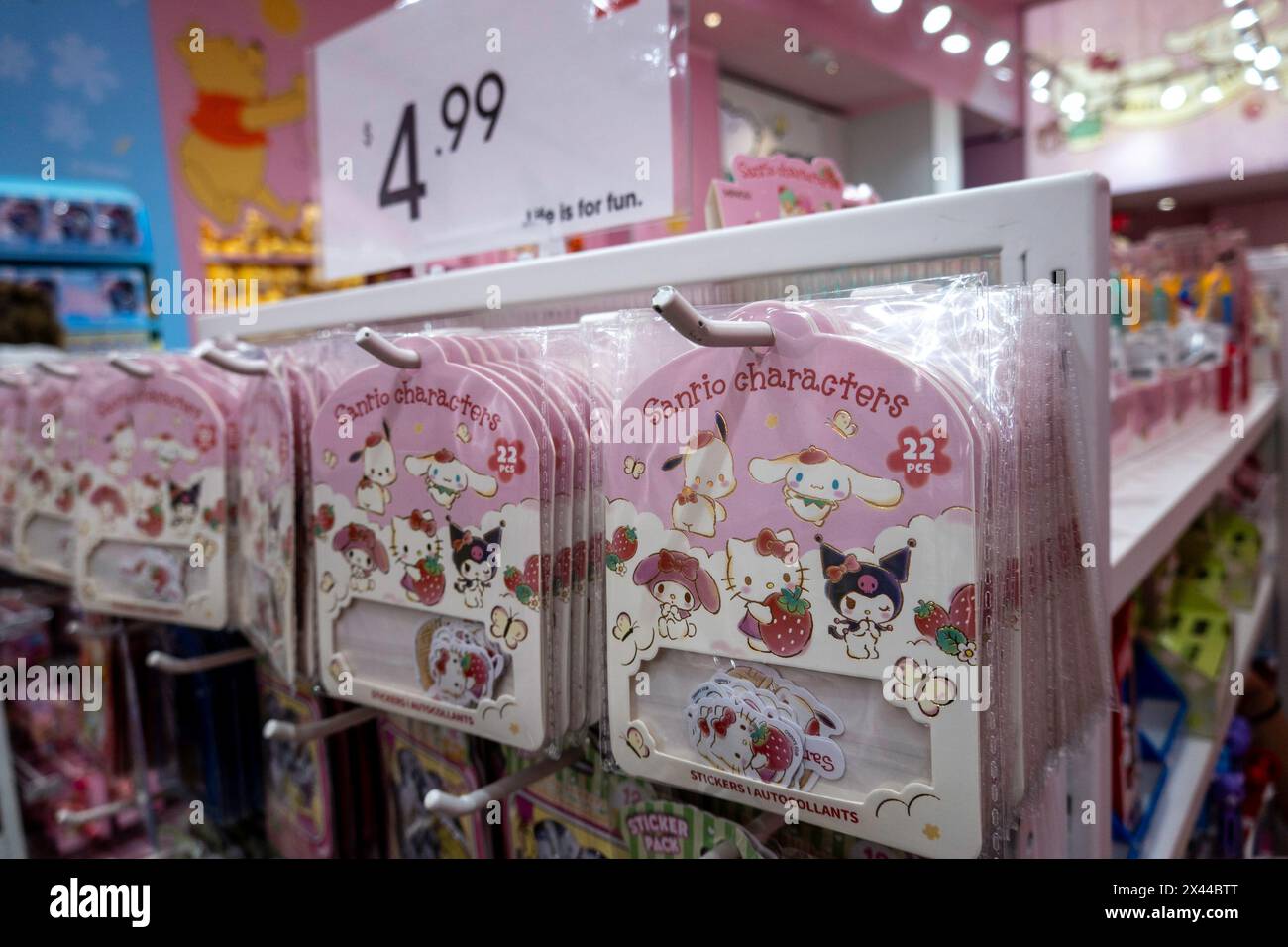 Hello kitty characters hi-res stock photography and images - Alamy