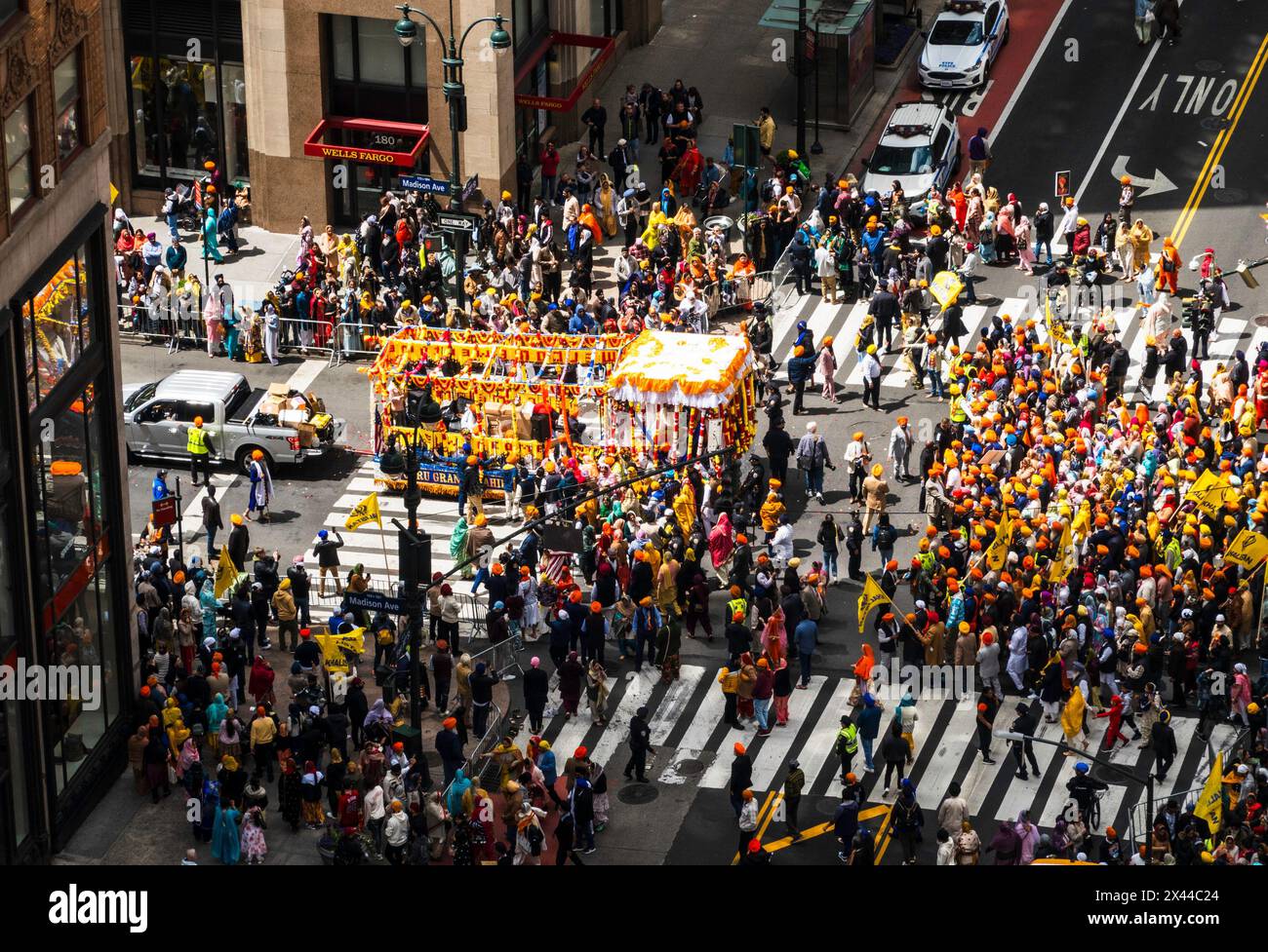 Sikh day parade new york hi-res stock photography and images - Alamy