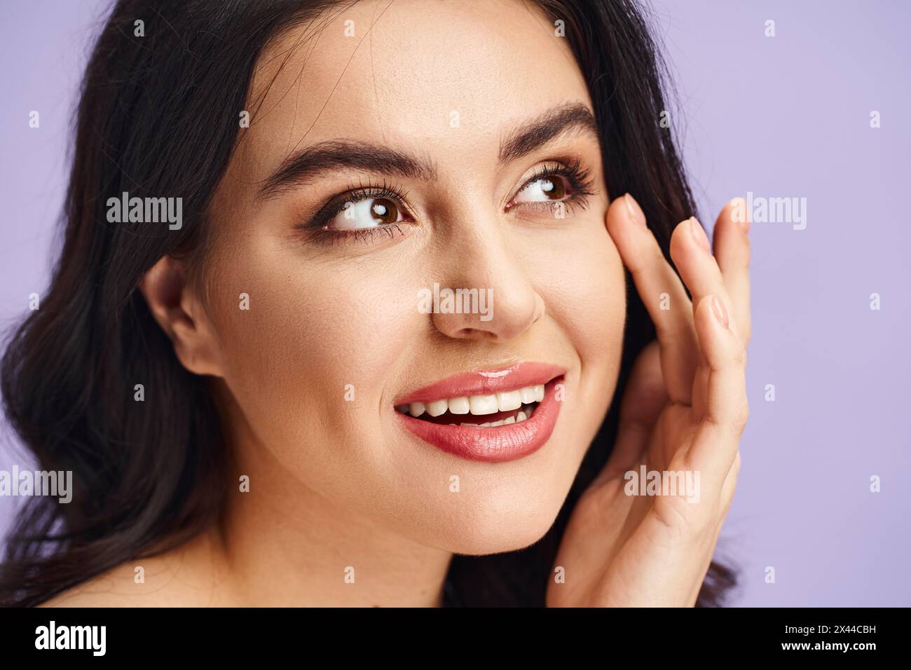 Face up close hi-res stock photography and images - Alamy