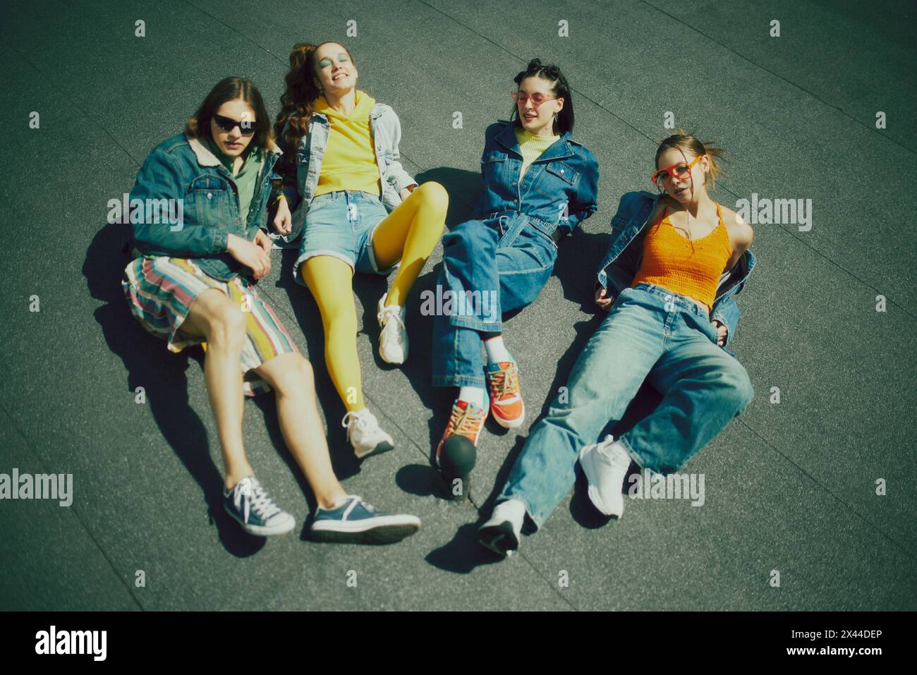 90s Fashion Women Friends