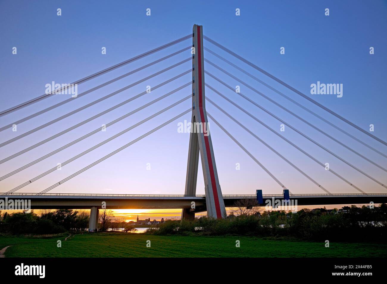Fleher Bridge over the Rhine with the highest bridge pylon in Germany ...