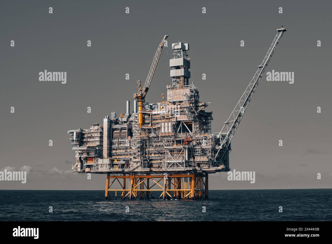 Jack up offshore construction hi-res stock photography and images - Alamy