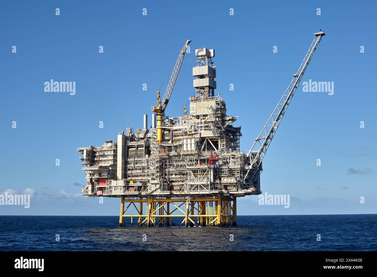 Panoramic view of offshore jack up rig in the sea in the day Stock ...