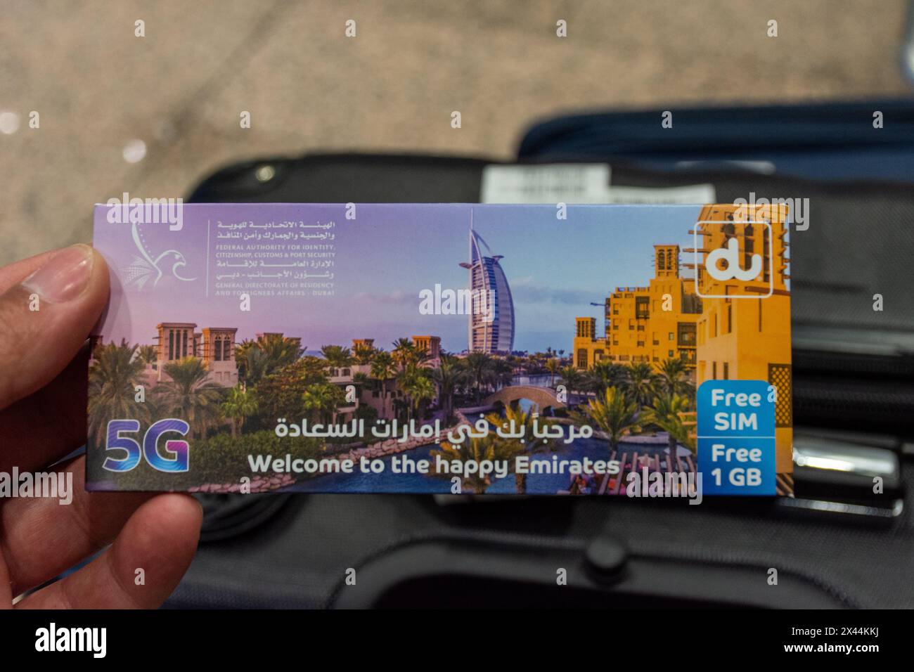 Free sim card hi-res stock photography and images - Alamy