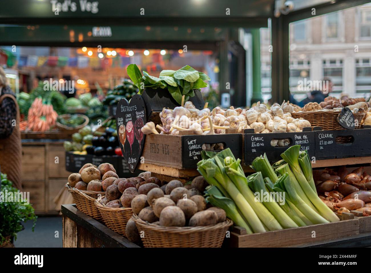 Borough Market vegetable and fruit stall, London Stock Photo - Alamy