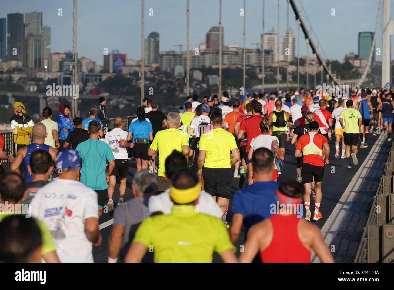 ISTANBUL, TURKIYE - NOVEMBER 05, 2023: Athletes running in 45. Istanbul ...