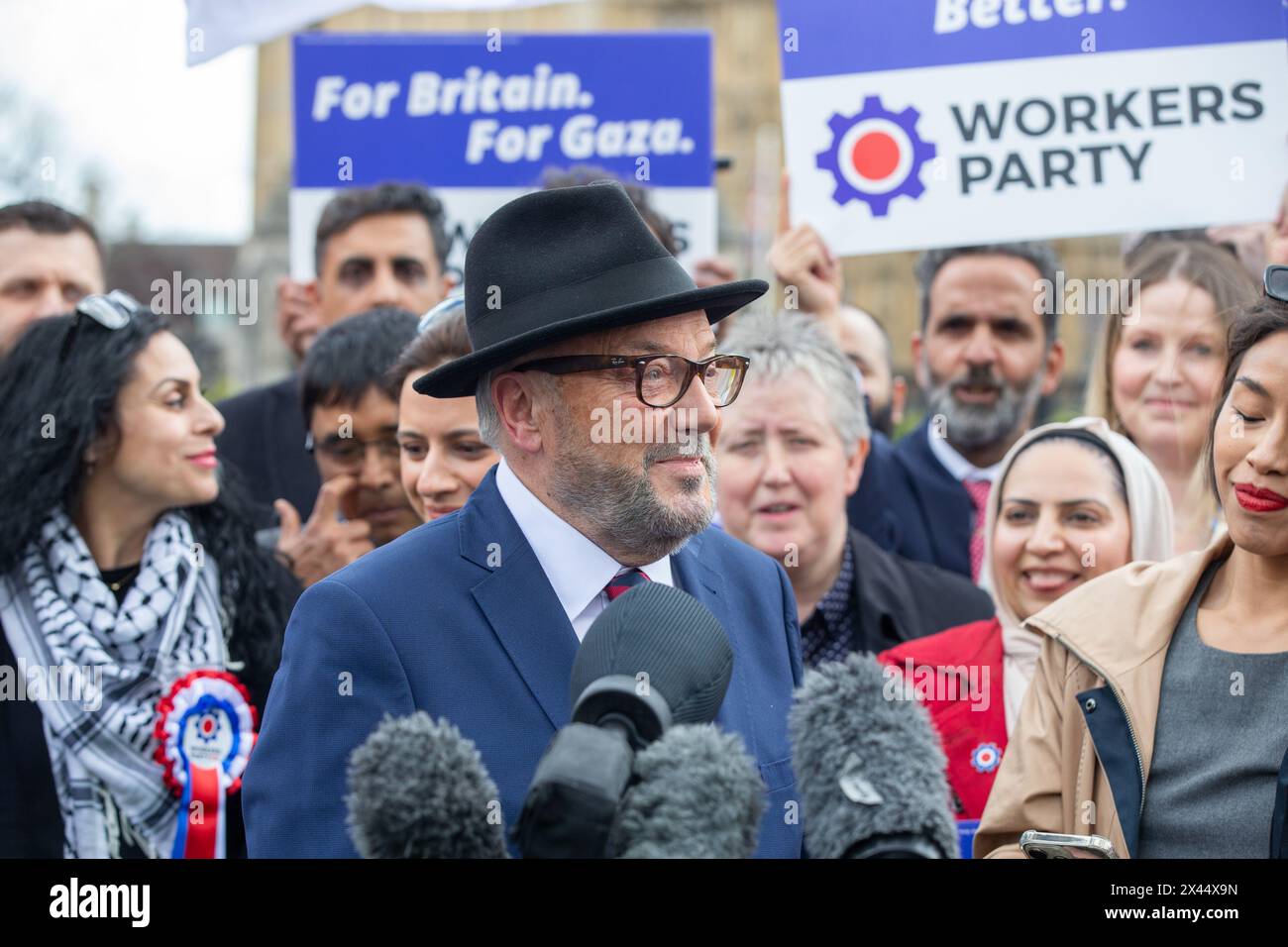 Uk for the 2024 general election the workers party hi-res stock ...