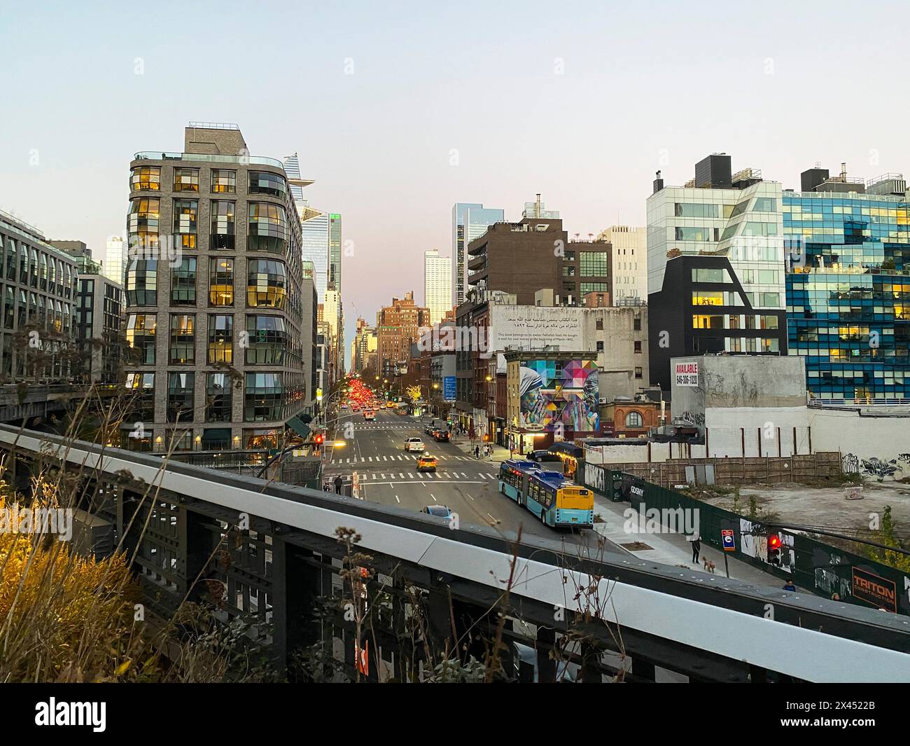 Daily Life in New York City Stock Photo - Alamy