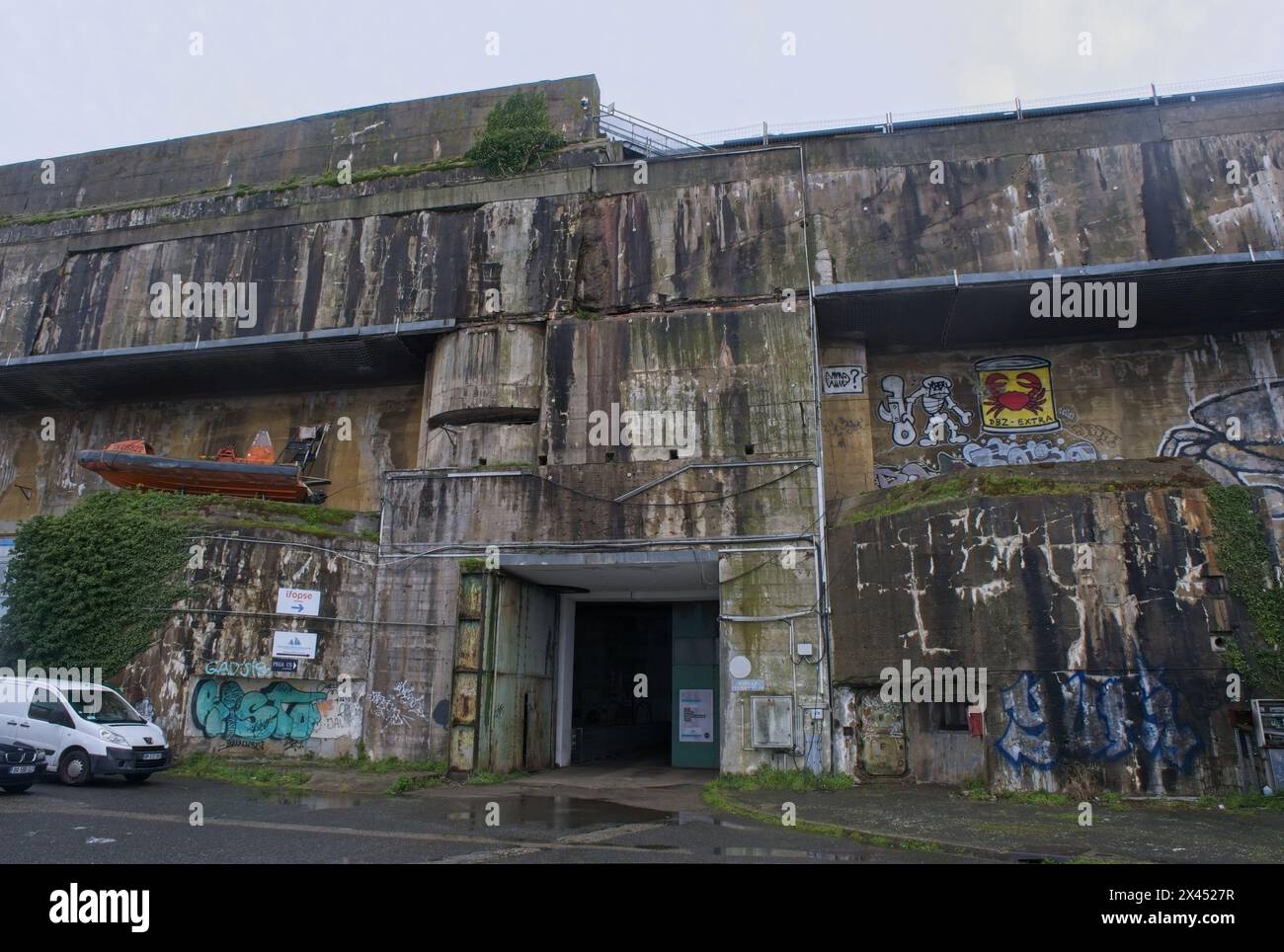 World war 2 dock hi-res stock photography and images - Alamy