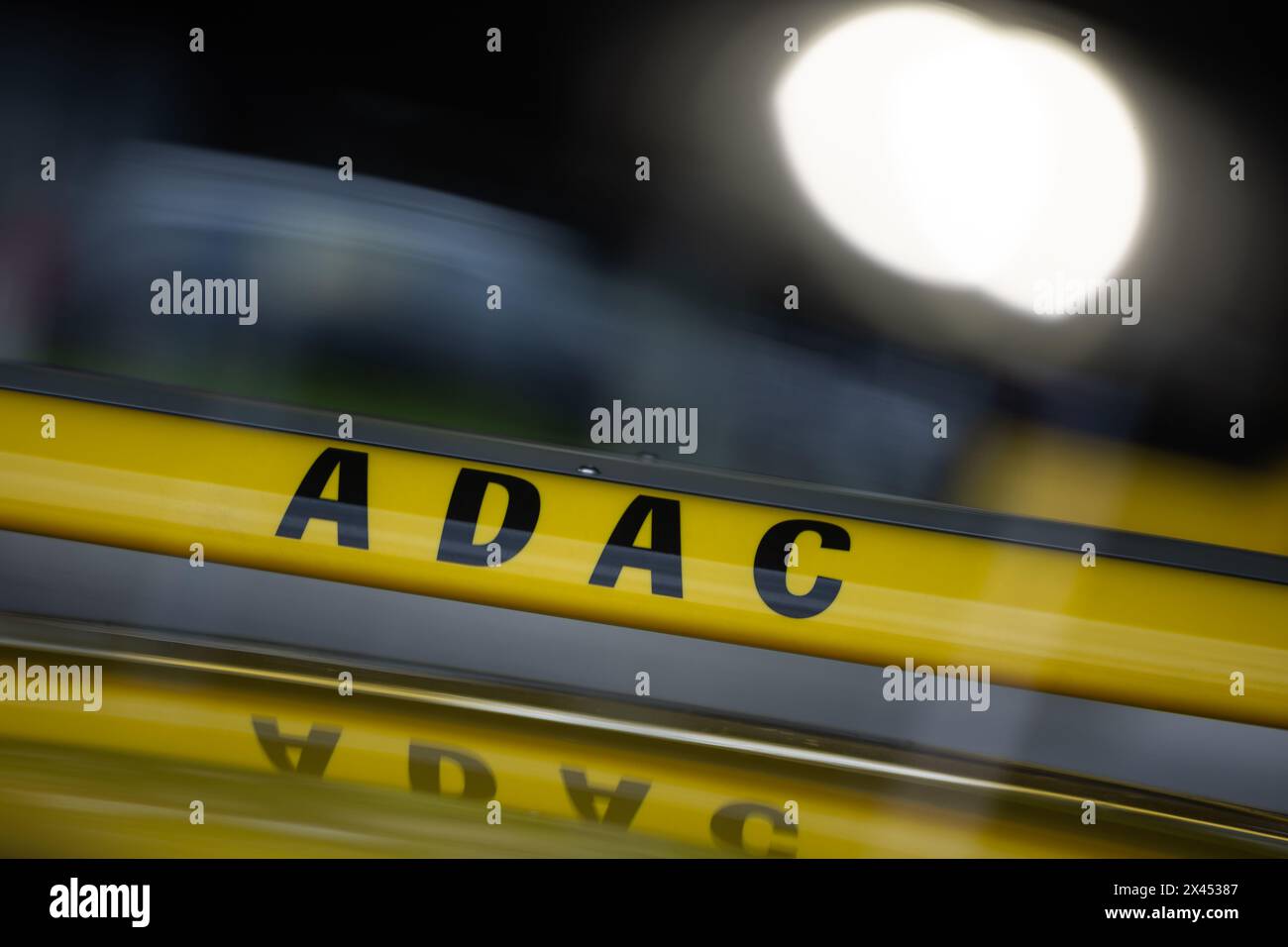 Adac logo hi-res stock photography and images - Alamy