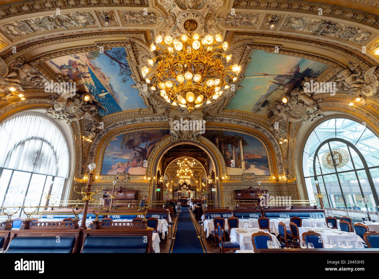 Dining Room at Le Train Bleu, Gare de Lyon, Paris, France. Striking are ...