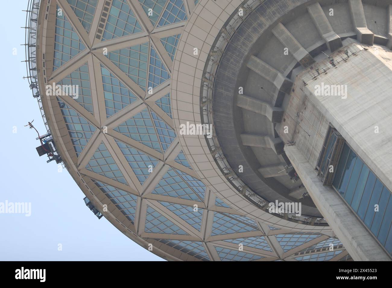 Tehran, Iran. 29th Apr, 2024. An Iranian man jumps from the 280-meter ...