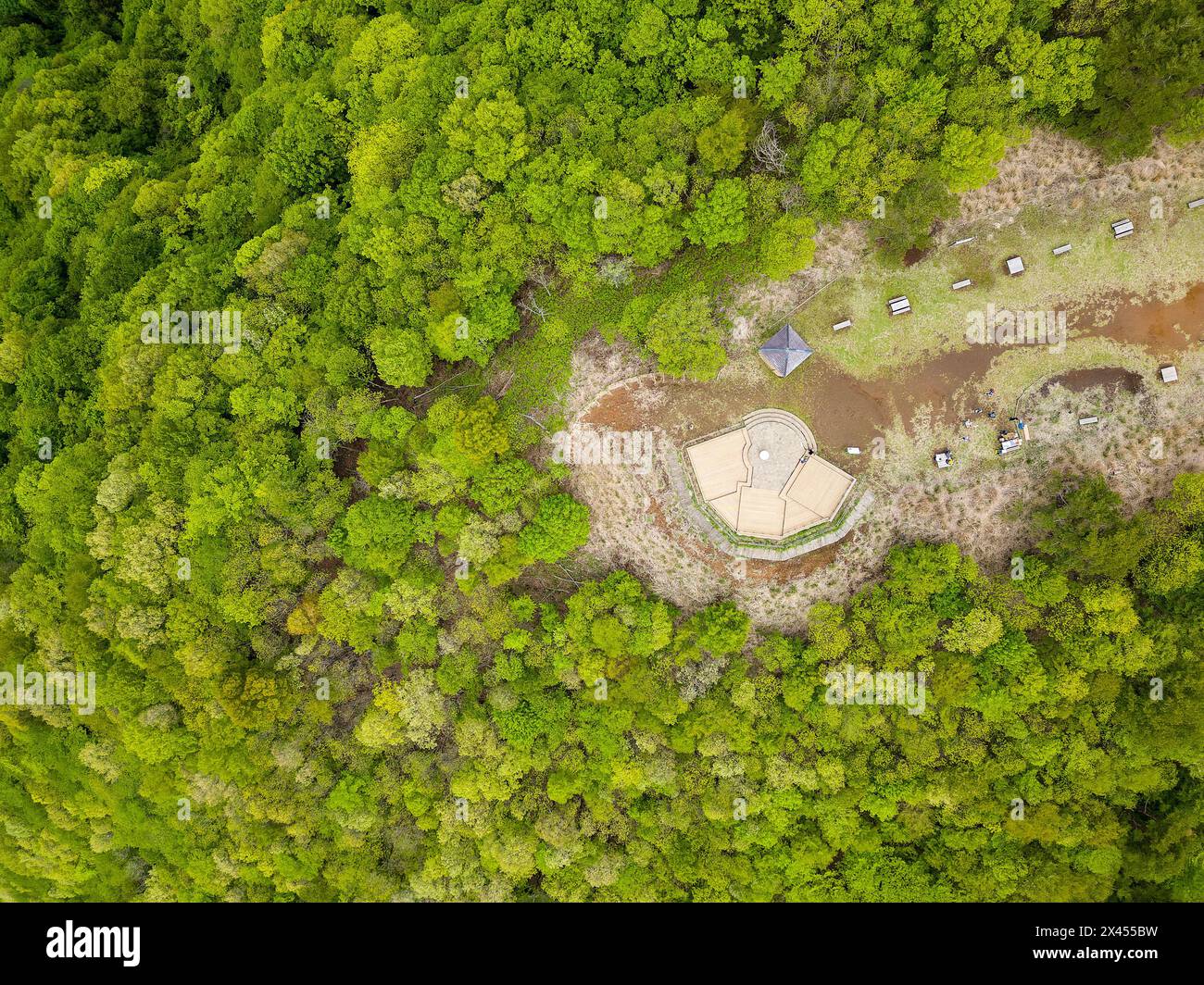 Top down aerial view of a small observation deck in the middle of a ...